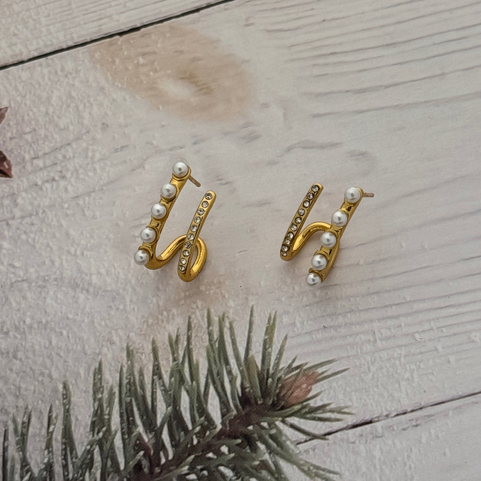 Pearl & Crystal Swirl Earrings – Elegant Party Jewellery 2026 – Priya ...